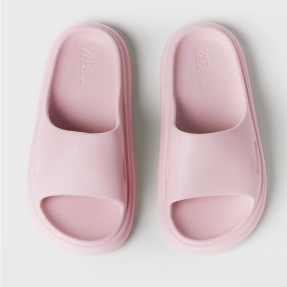 Zara | Shoes | Zara Monochromatic Pool Slides | Poshmark